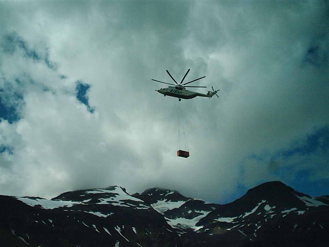 MI-26 Russian Heavy Lift Helicopter